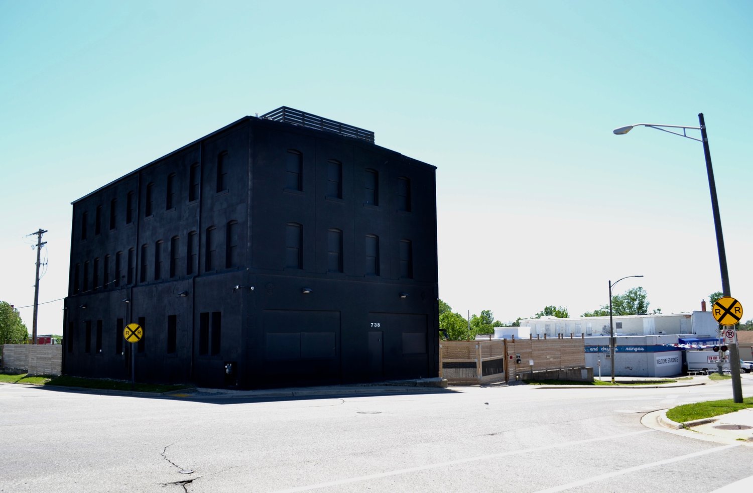 What’s up with that black building? | City Pulse