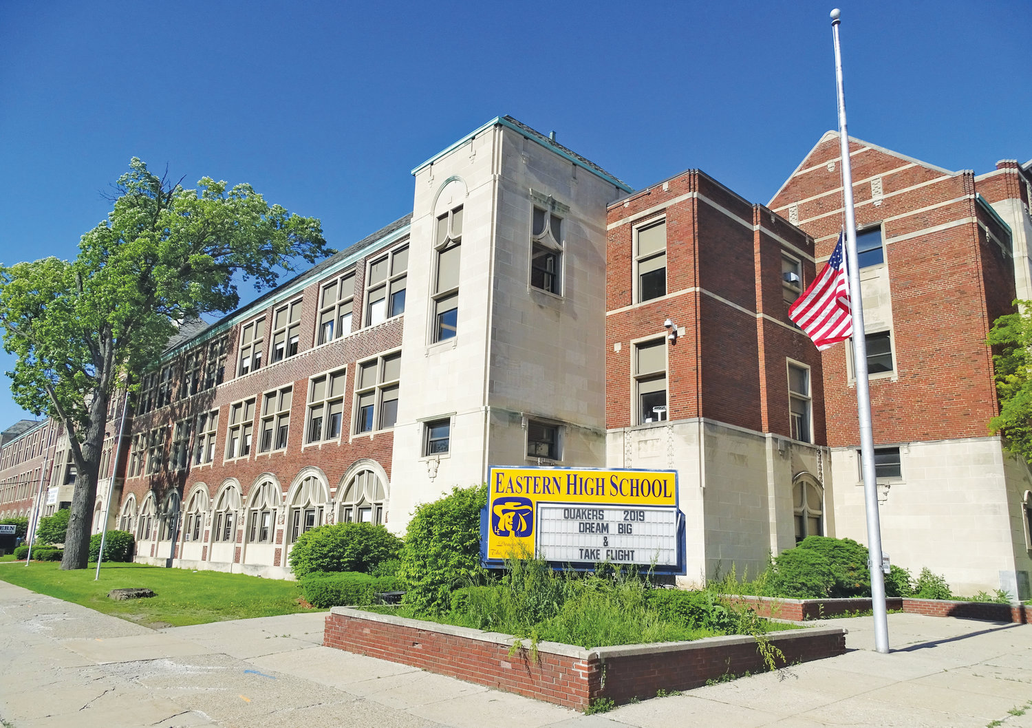 Weighing the fate of an empty Eastern High School | City Pulse