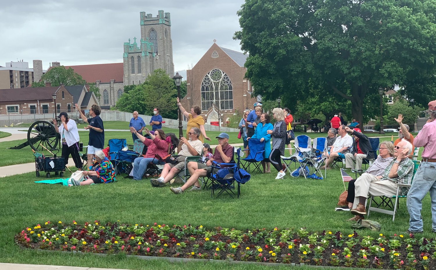 Prayer rally forms at Michigan State Capitol | City Pulse