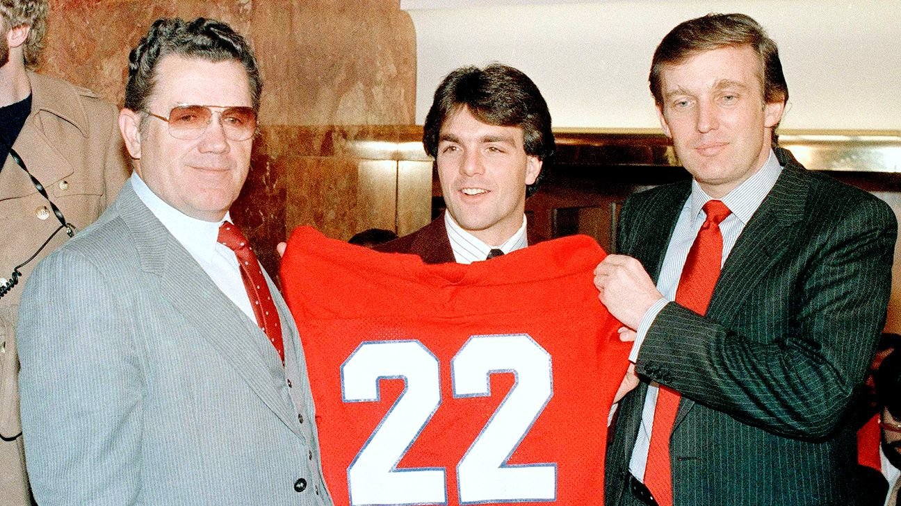 When Donald Trump Owned A Football Team | Sports History Weekly