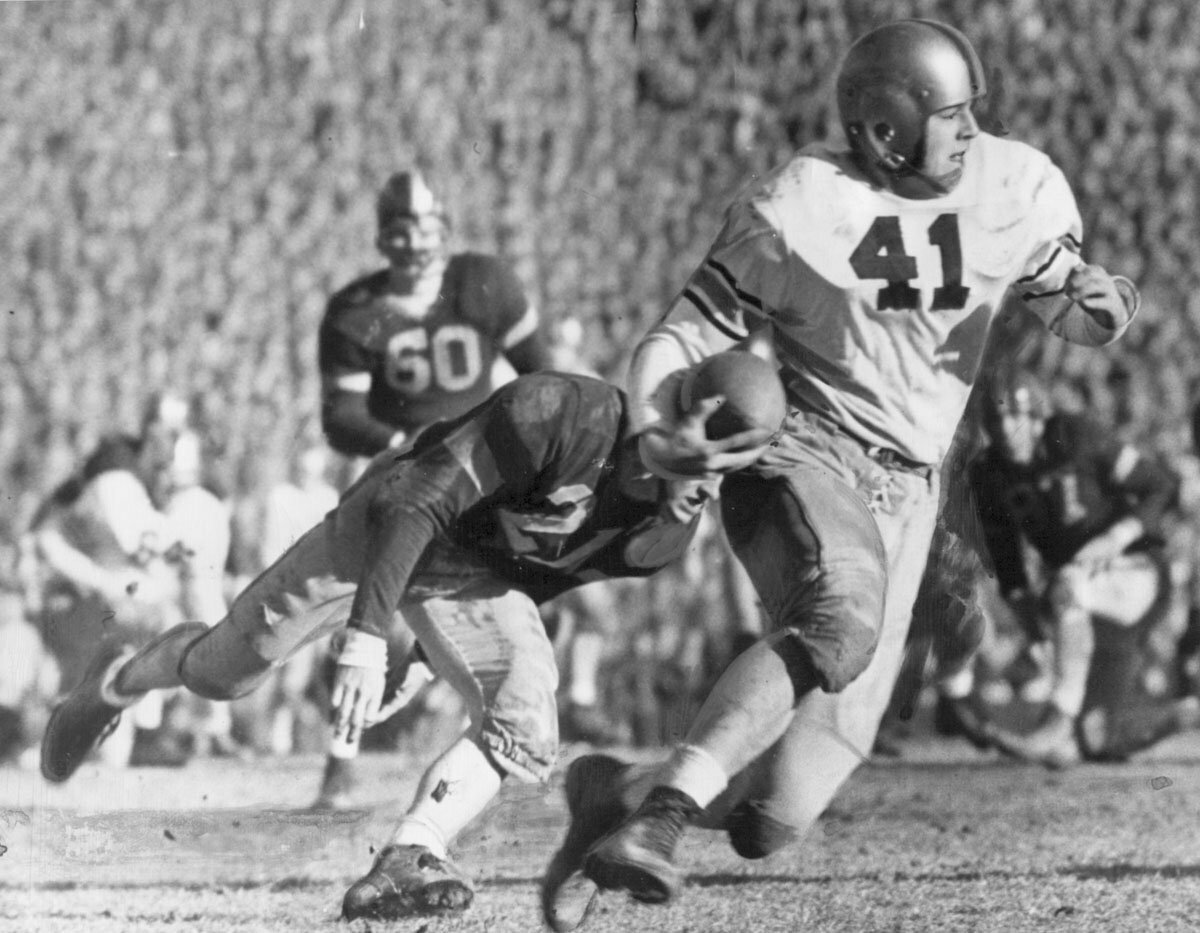 As War Rages Abroad, Army & Navy Face Off | Sports History Weekly
